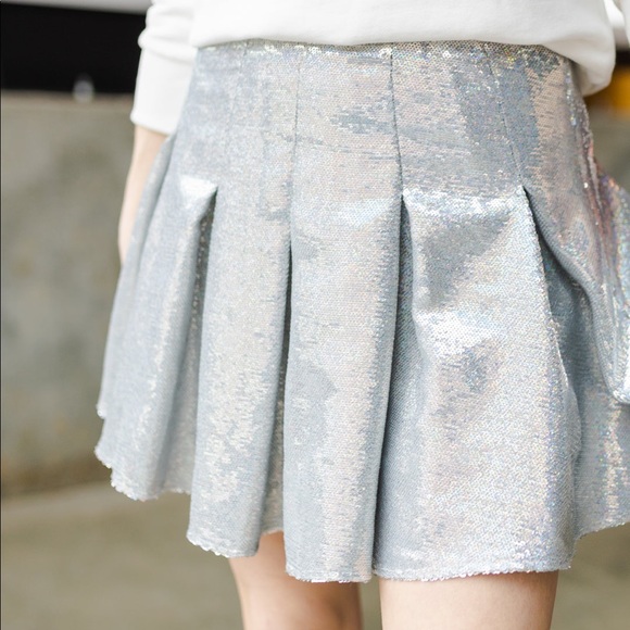 QUEEN OF SPARKLES | Skirts | Queen Of Sparkles Silver Sequin Pleated ...